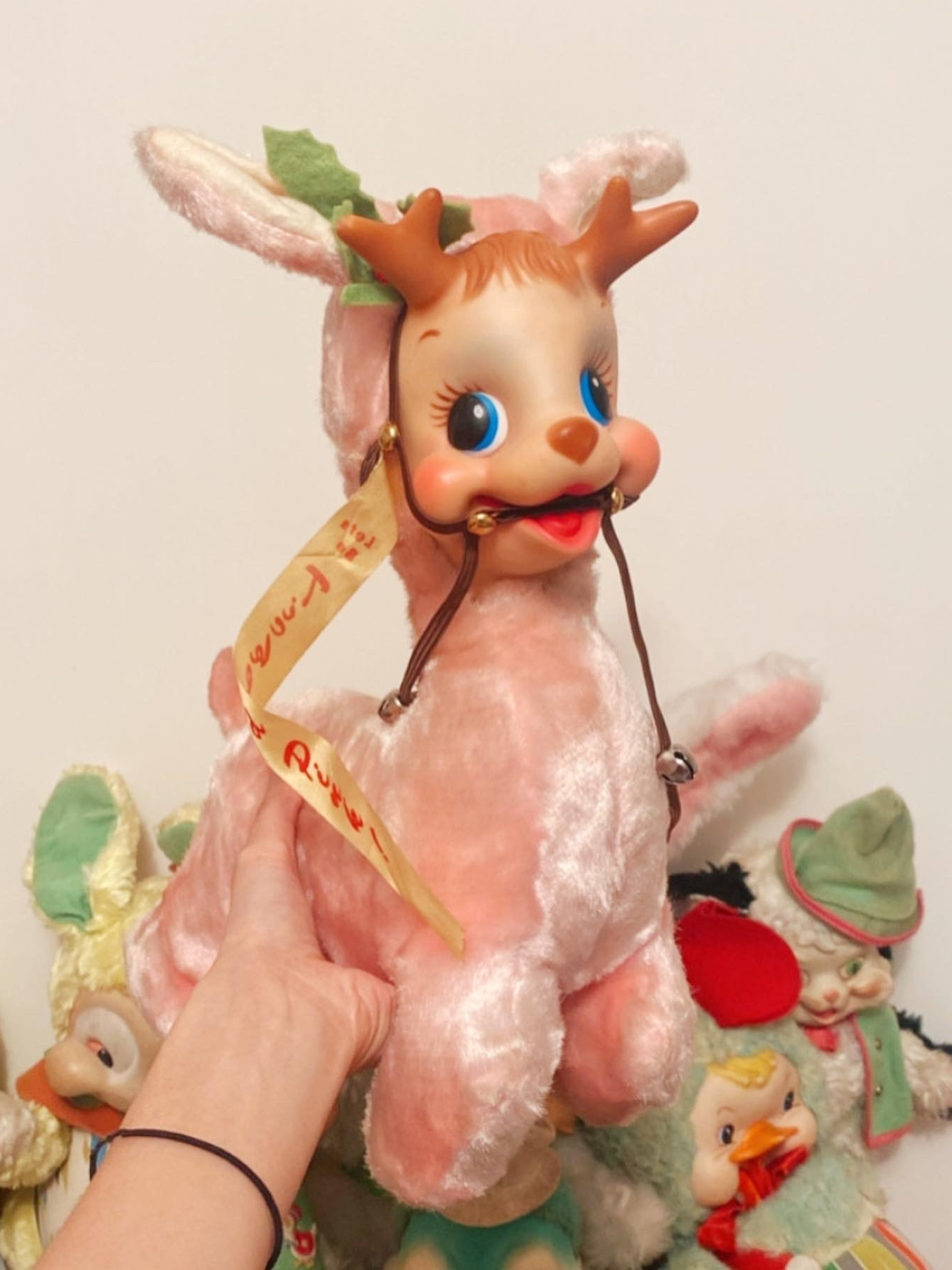 Rushton Pink Reindeer Rubber Face Plush | Buyandship（台灣）
