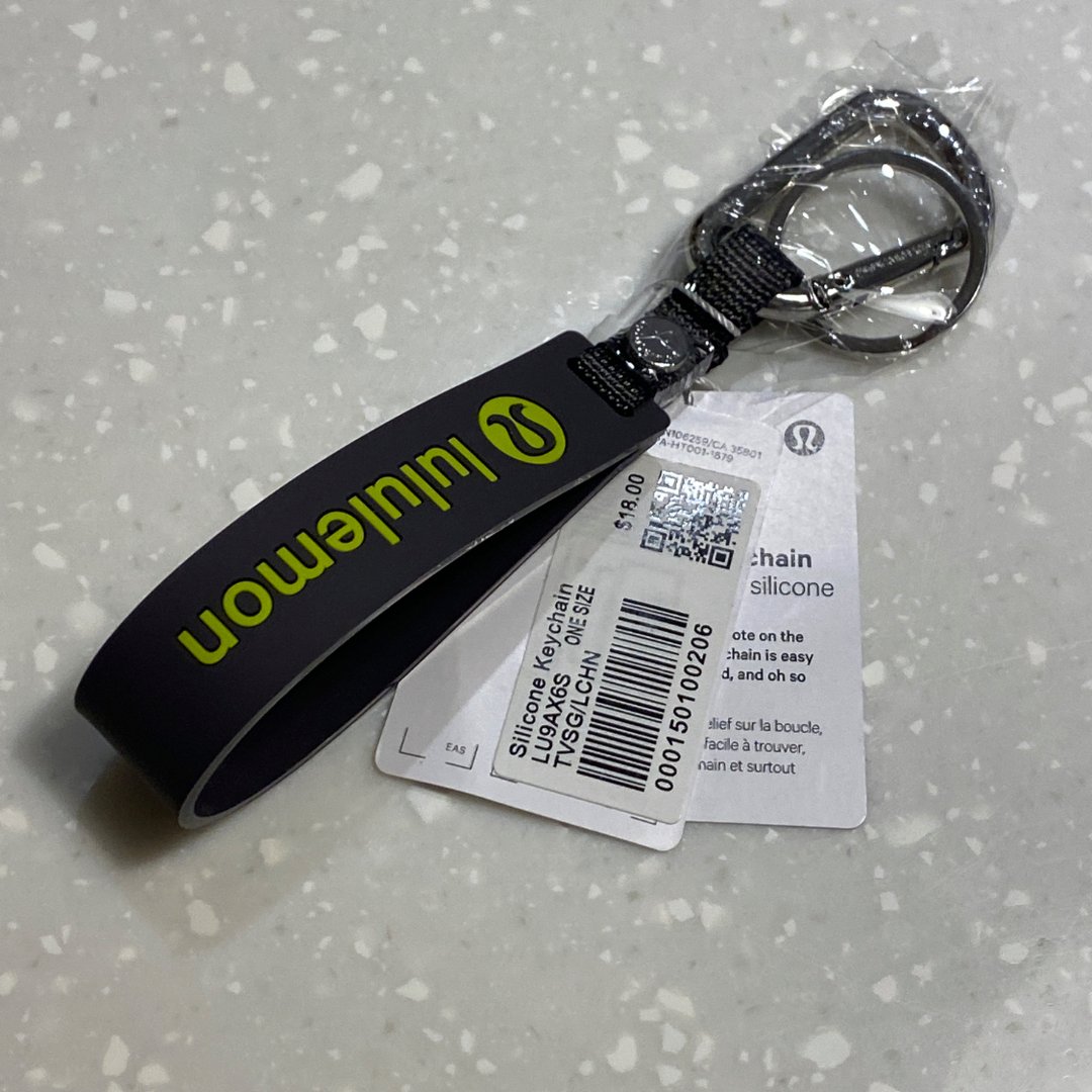 Lululemon silicone keychain | Buy&Ship（香港）