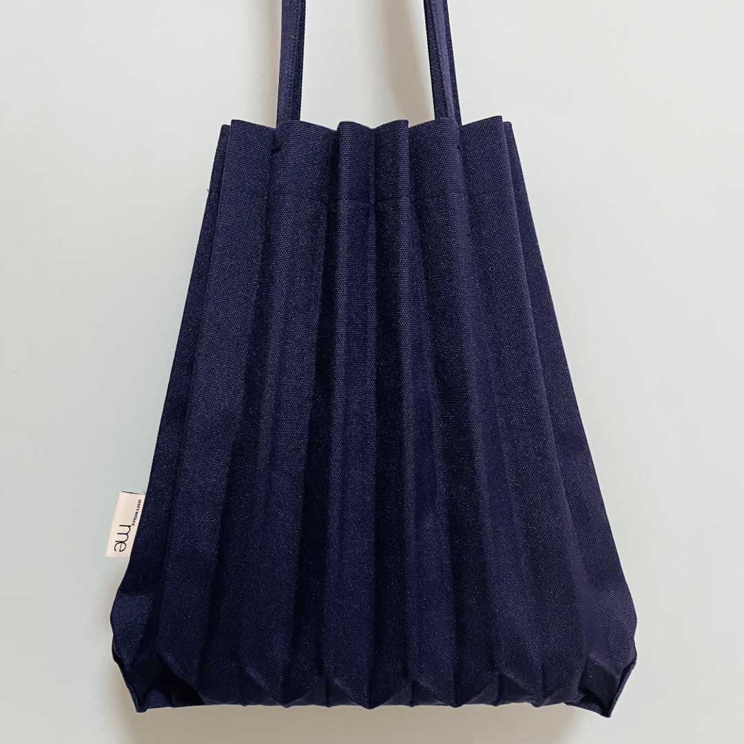 me ISSEY MIYAKE TRUNK PLEATS BAG 12 | Buy&Ship（香港）