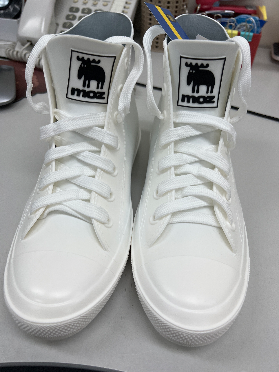 MOZ防水鞋 | Buyandship 台灣 國際代運