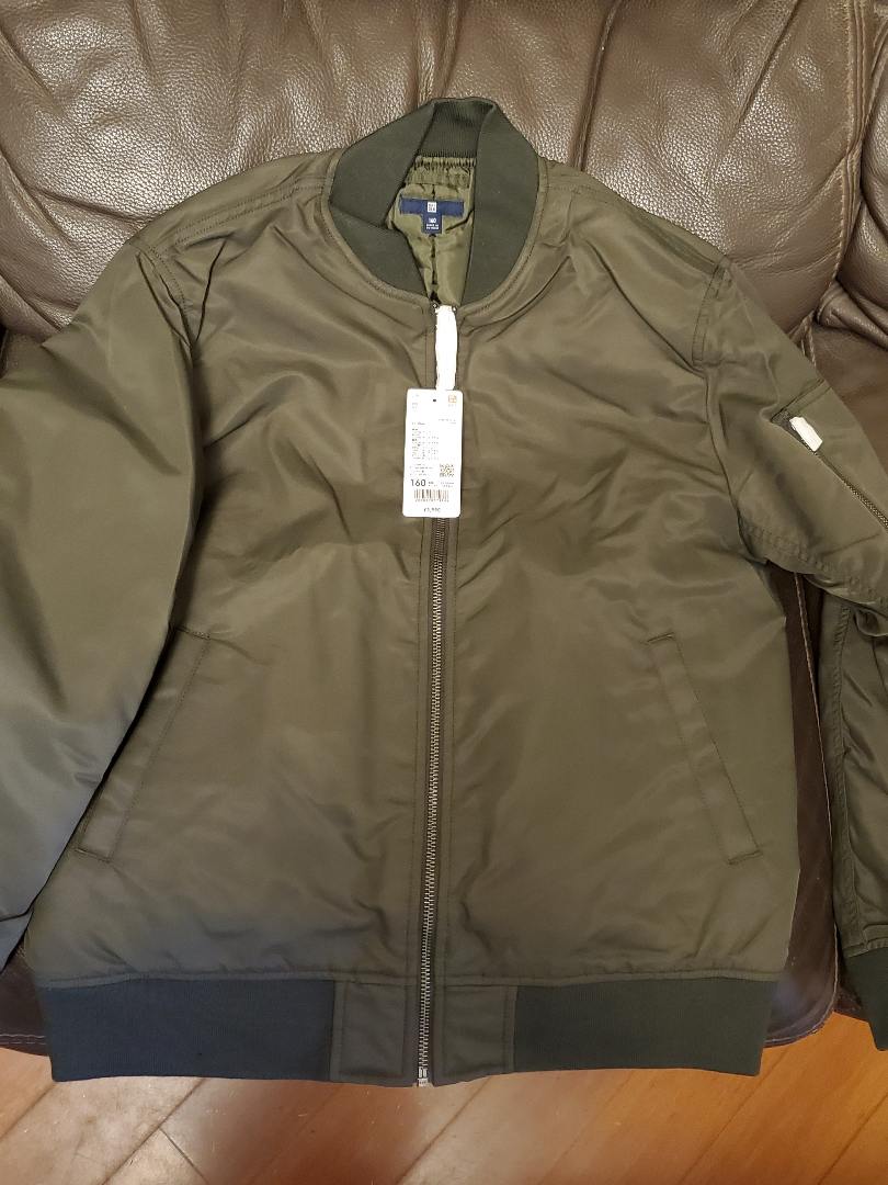 Uniqlo MA1外套 | Buyandship（台灣）