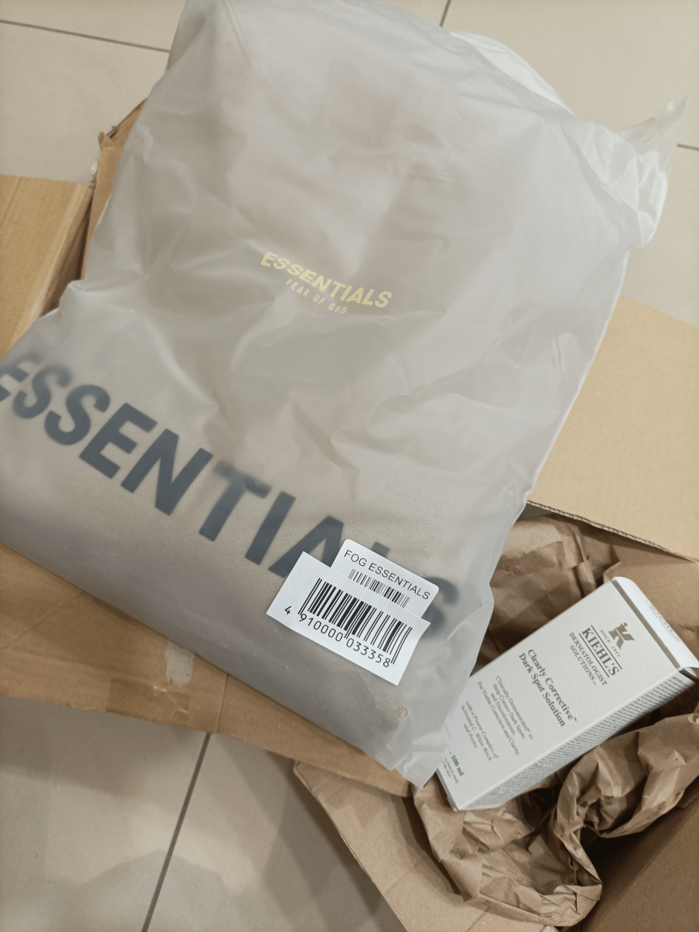 FOG ESSENTIALS HOODIE | Buyandship Singapore