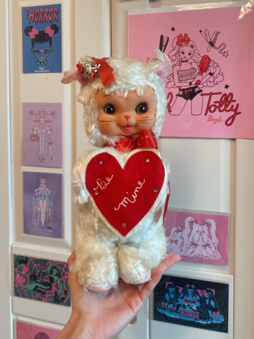Rushton Valentine's Kitty Cat Plush | Buyandship（台灣）